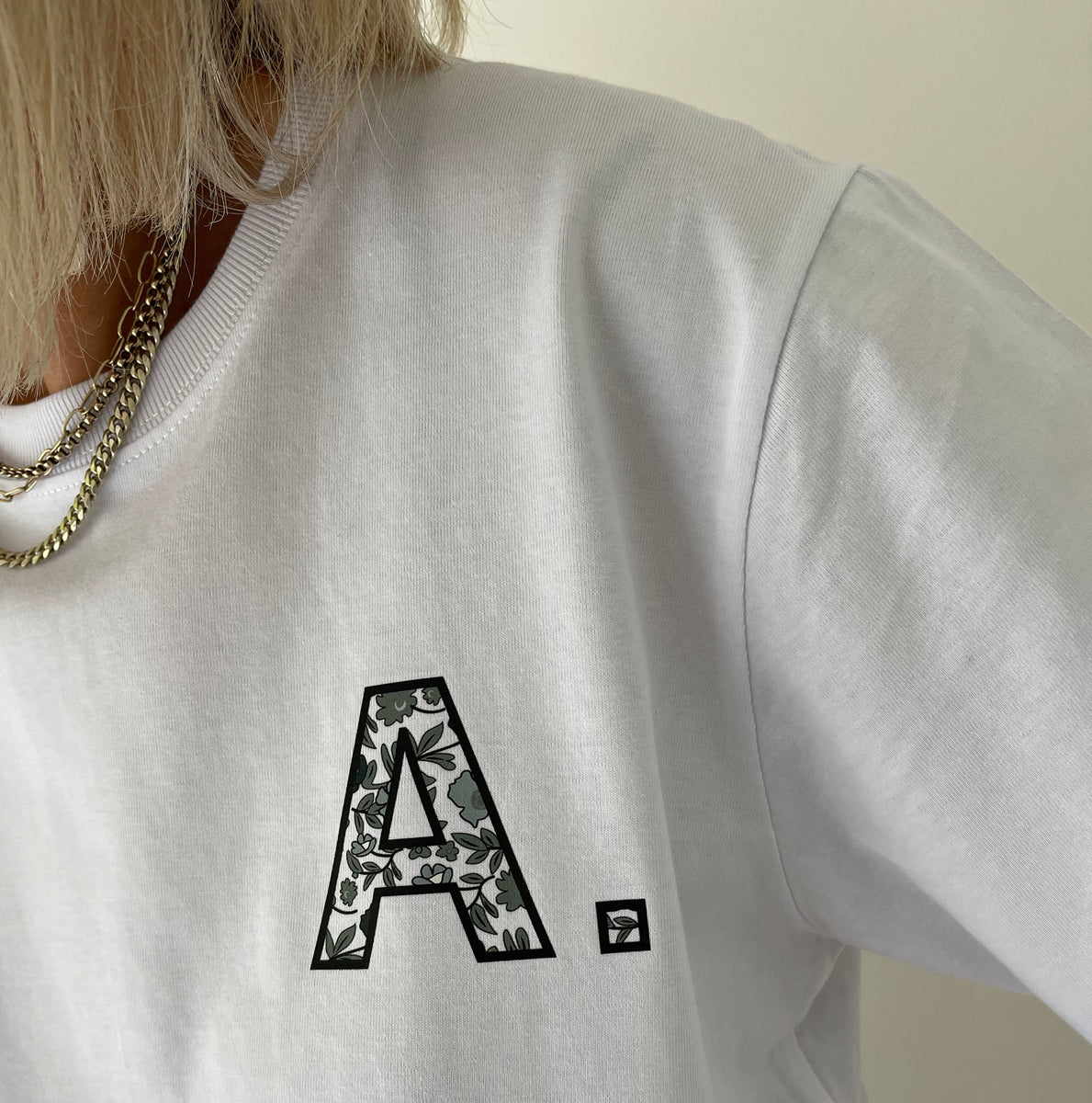 White Floral Letterman T-shirt – www.atelieraclothing.co.uk